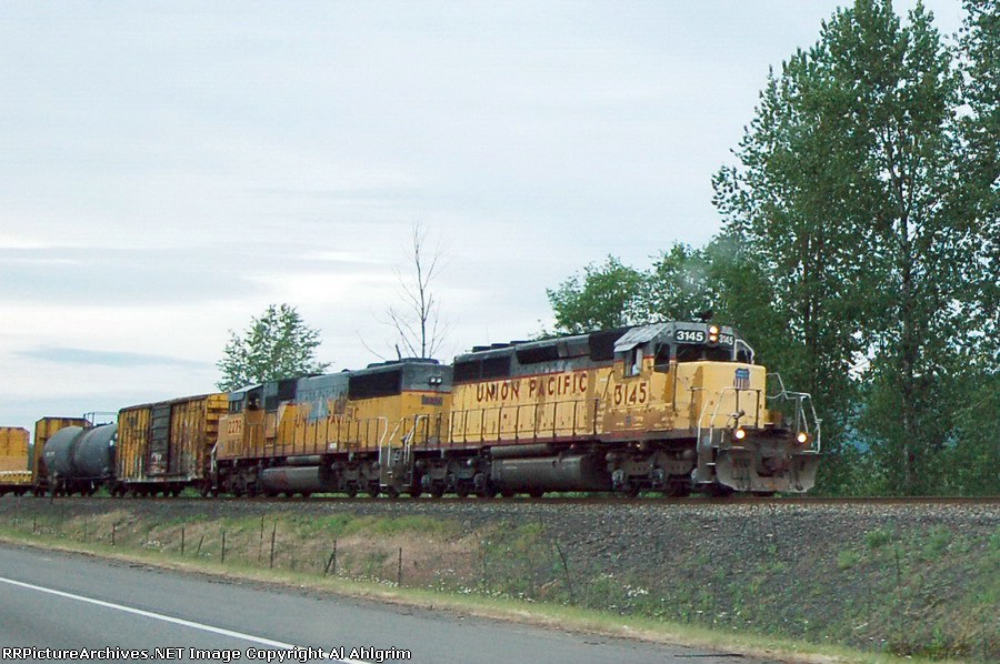 UP 3145 & 2279